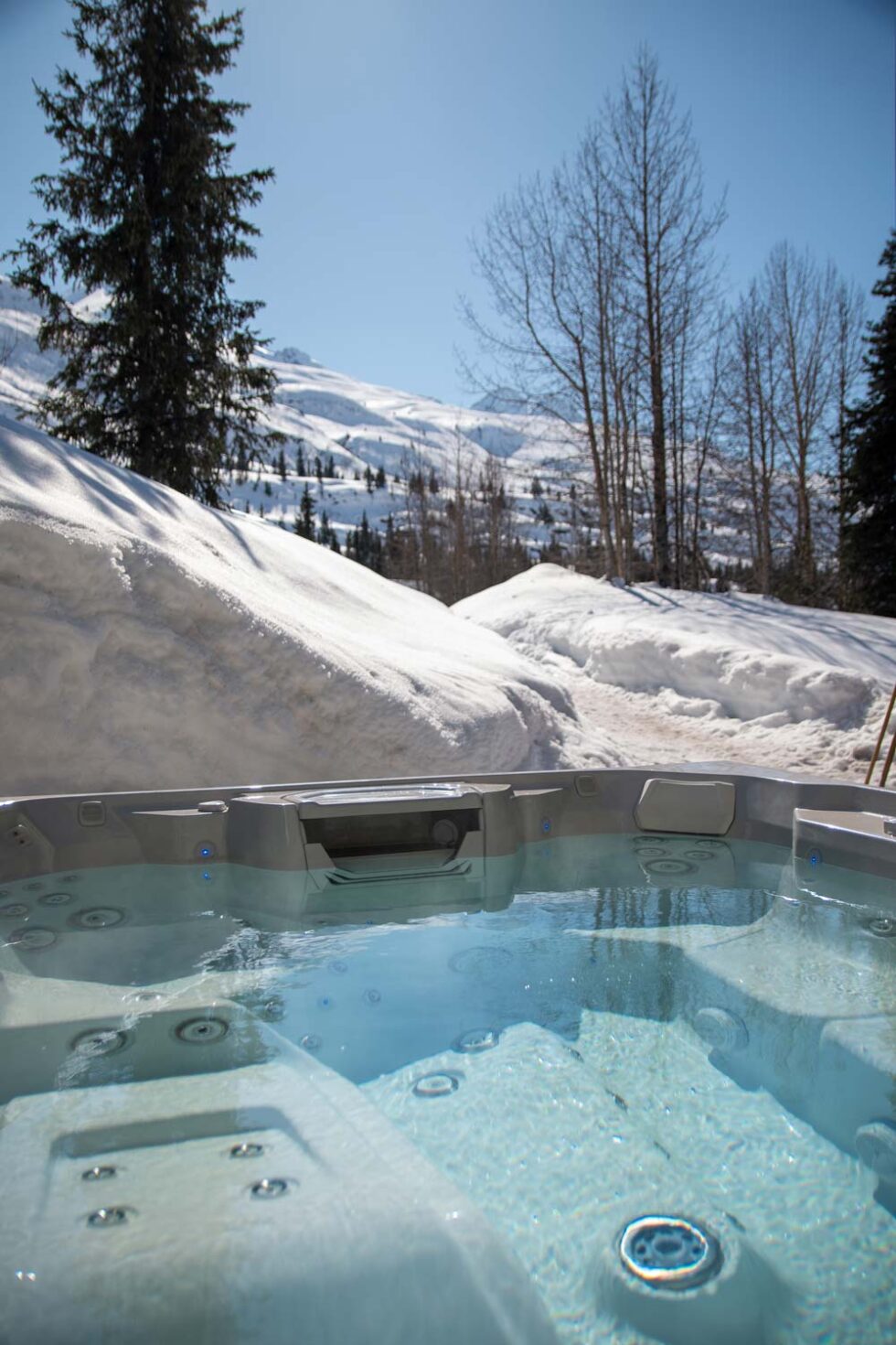 TSAINA LODGE | Valdez Heli-Ski Guides