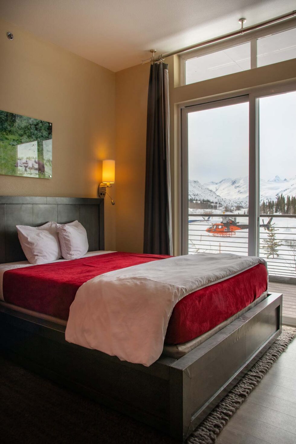 TSAINA LODGE | Valdez Heli-Ski Guides