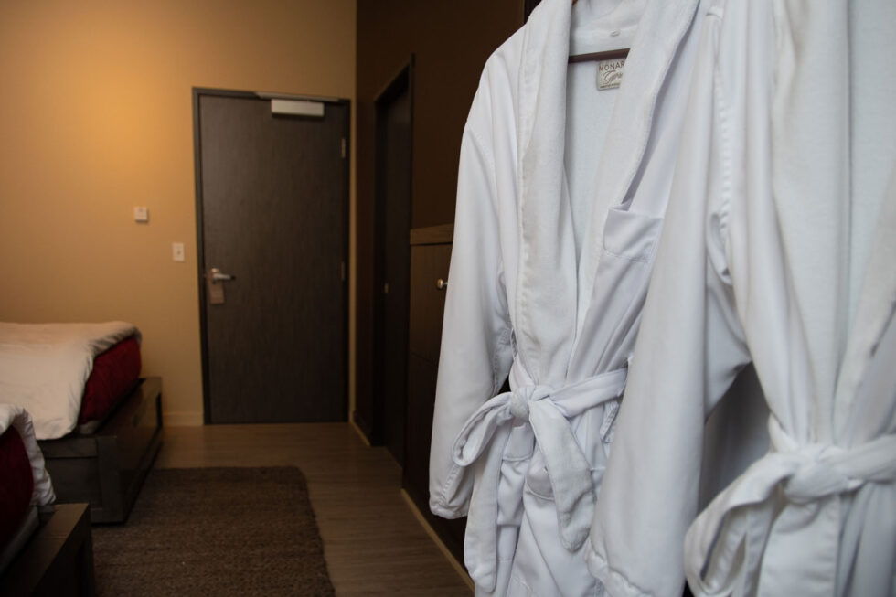 TSAINA LODGE | Valdez Heli-Ski Guides